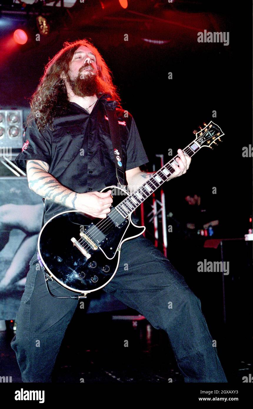 In flames concert hi-res stock photography and images - Alamy