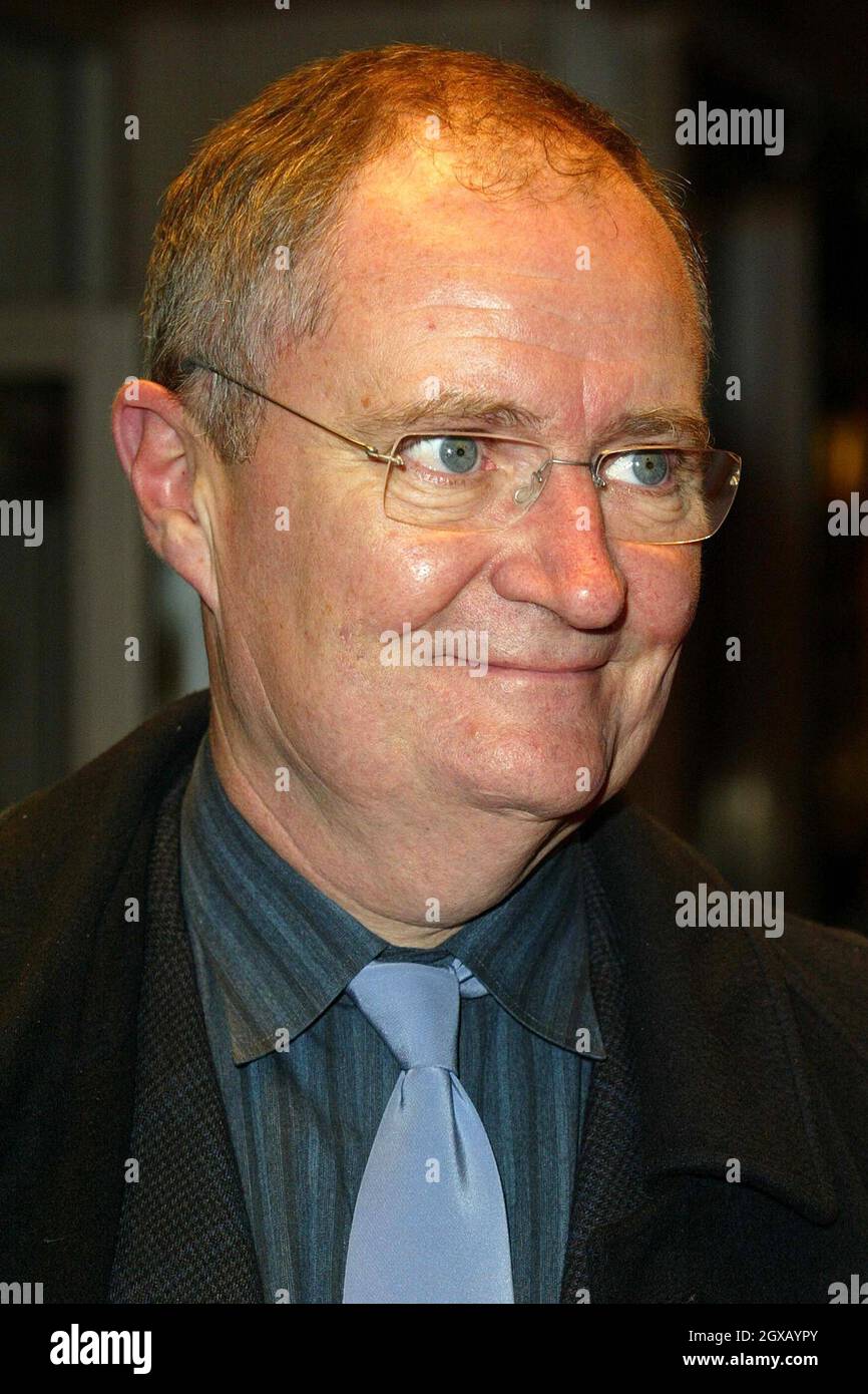 Jim Broadbent arrives at the UK premiere of A very long engagement at ...