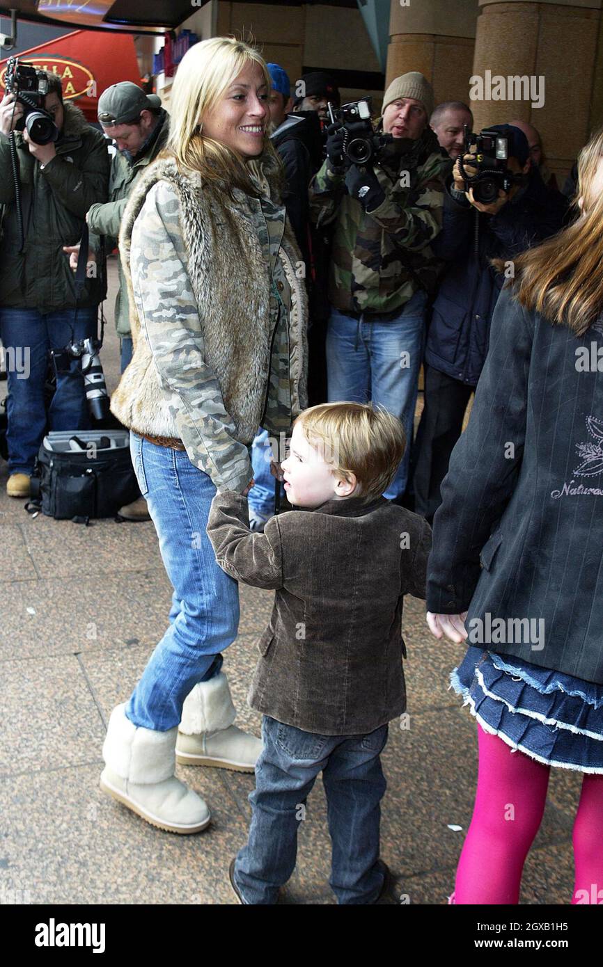 Liam Gallagher and Nicole Appleton with son Gene at the film premiere ...
