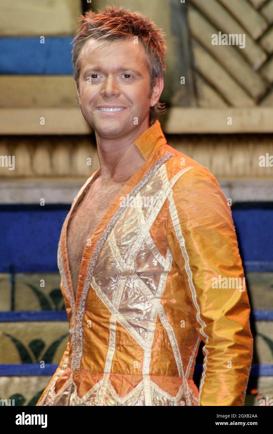 Darren Day and girlfriend Suzanne Shaw will star together in Joseph and ...