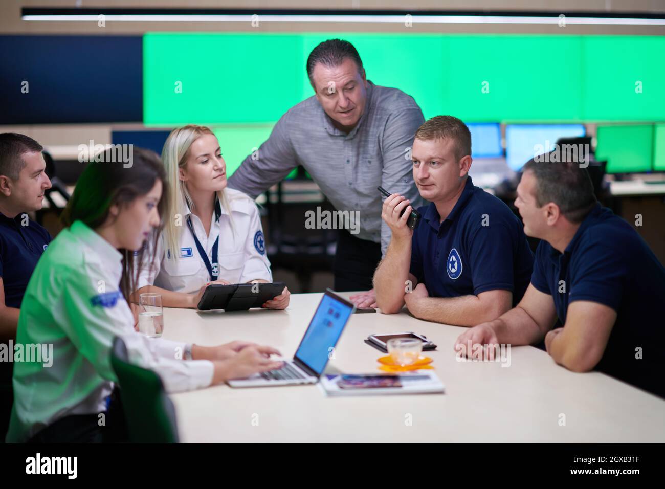 Man surrounded by screens hi-res stock photography and images - Alamy