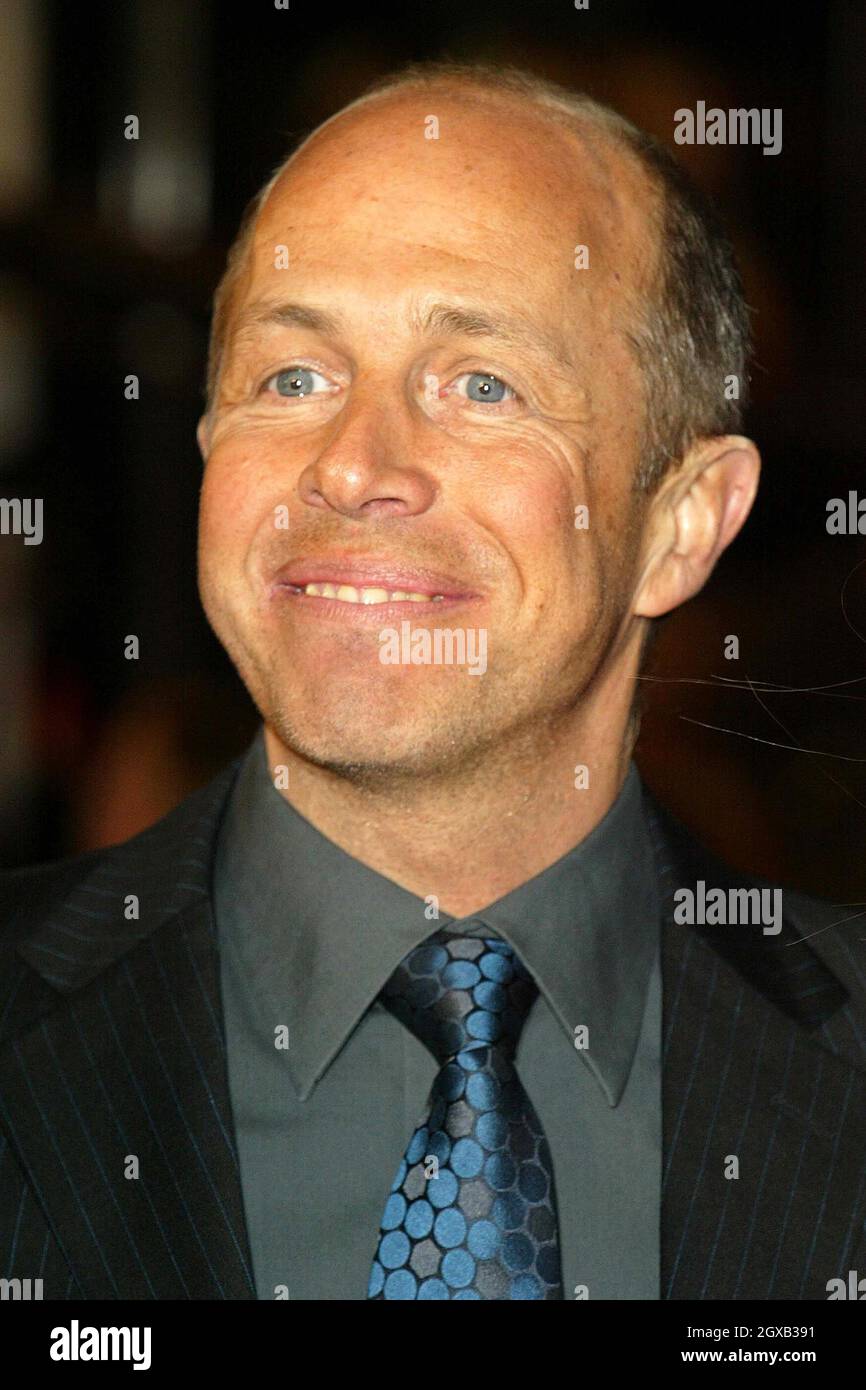 Peter Chelsom arriving at the film premiere "shall we dance" at ...