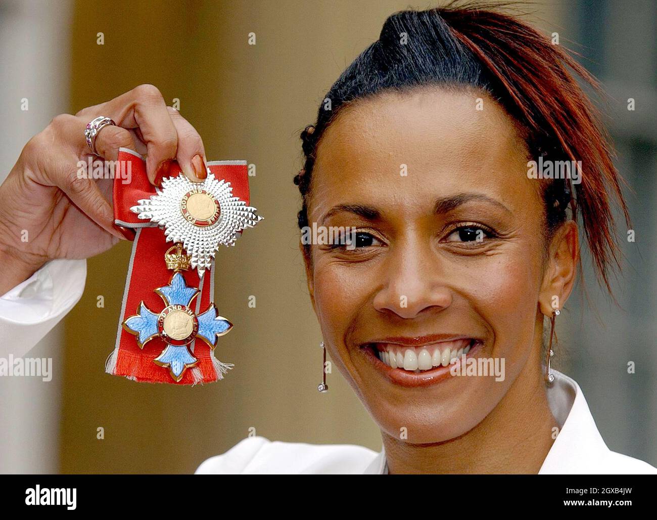 Double Olympic gold medallist Dame Kelly Holmes at Buckingham Palace ... Double Olympic gold medallist Dame Kelly Holmes at Buckingham Palace ...