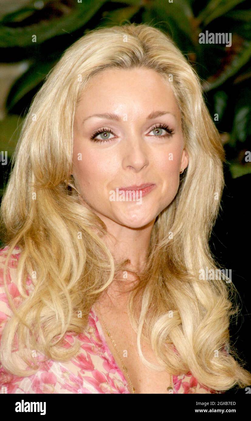 Jane Krakowski at the photocall for the West End musical"Guys and Dolls ...