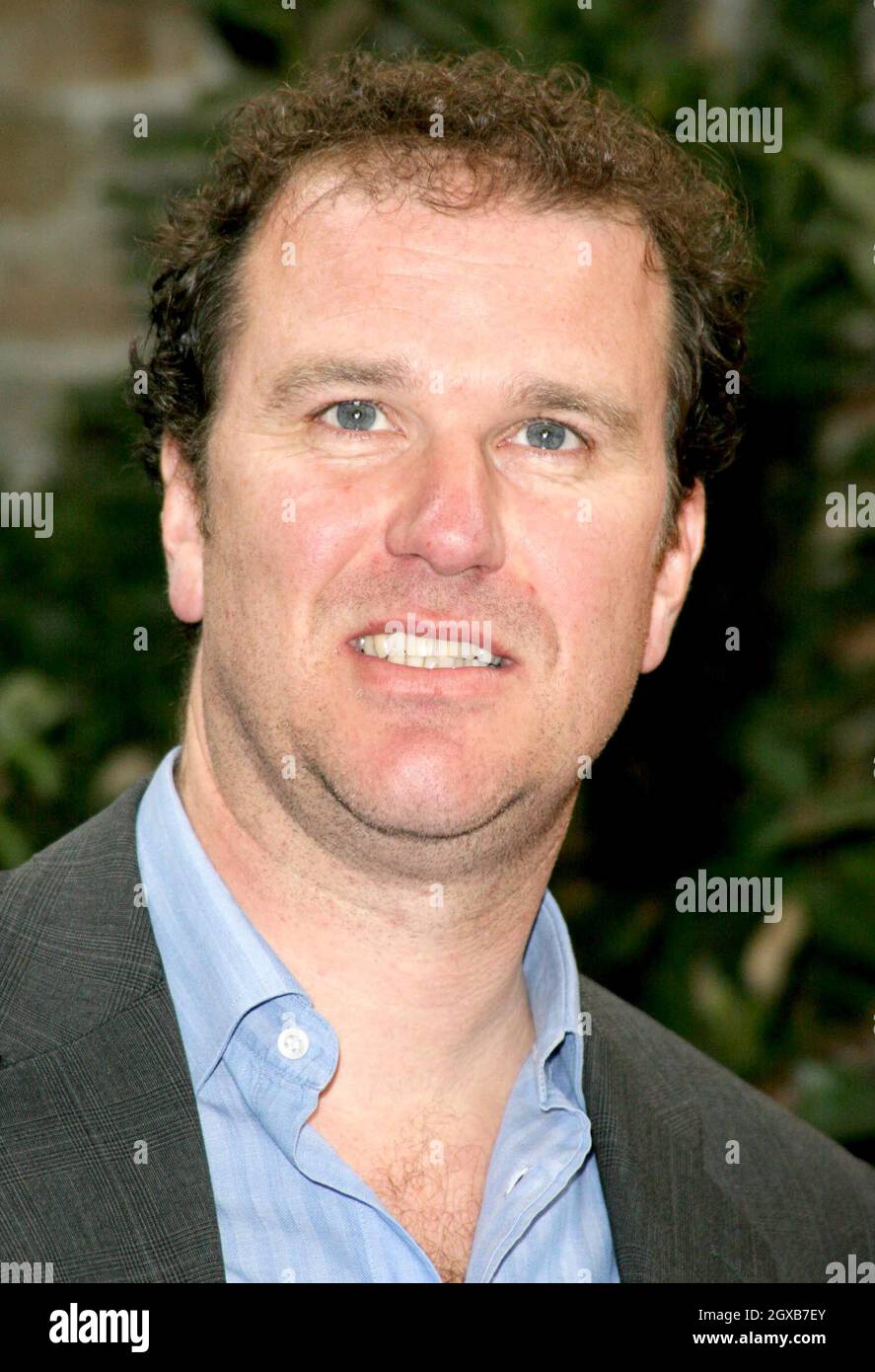 Douglas Hodge at the photocall for the West End musical"Guys and Dolls ...