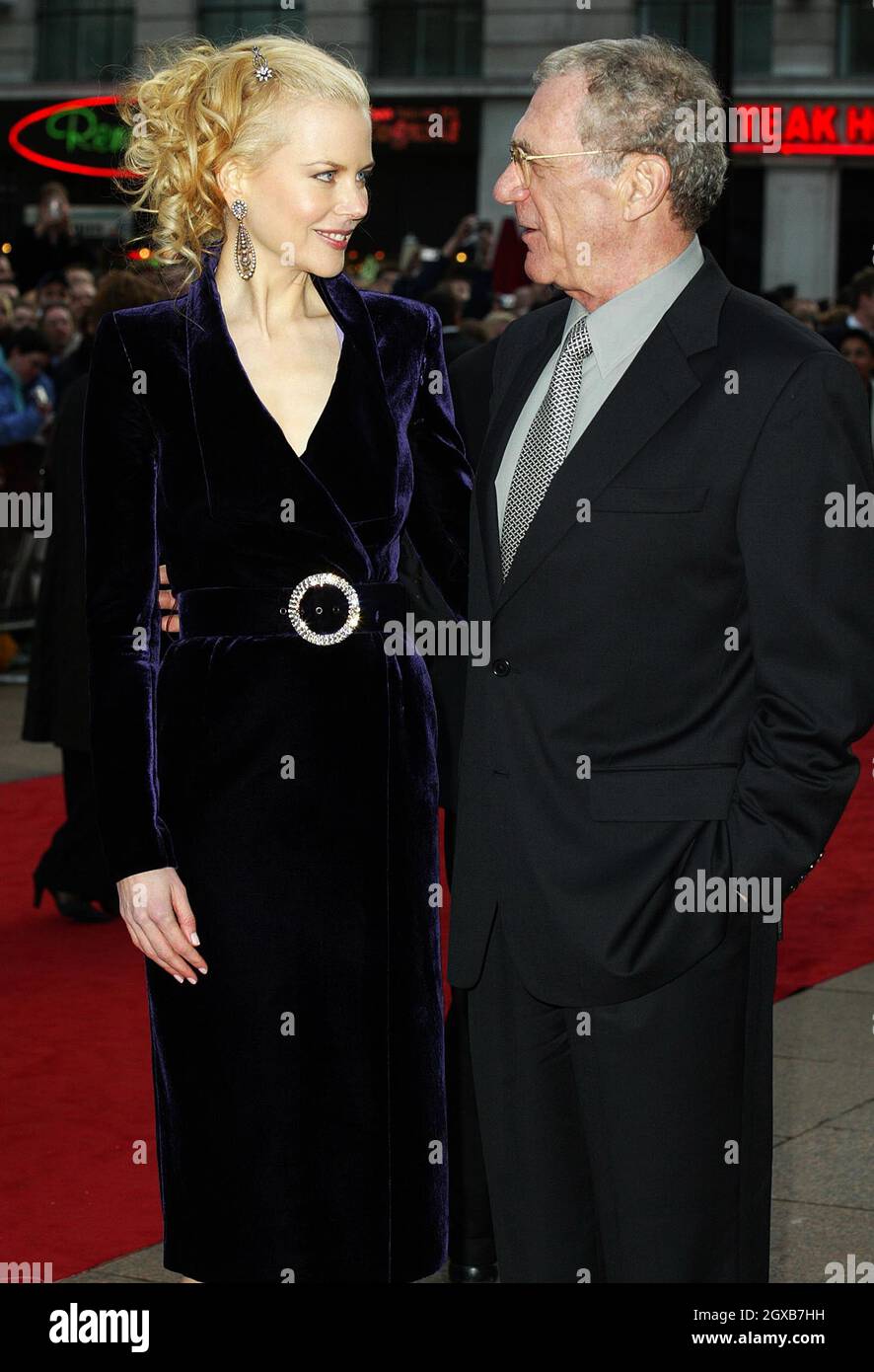 Director Sydney Pollack and Nicole Kidman arrives a "the Interpreter ...