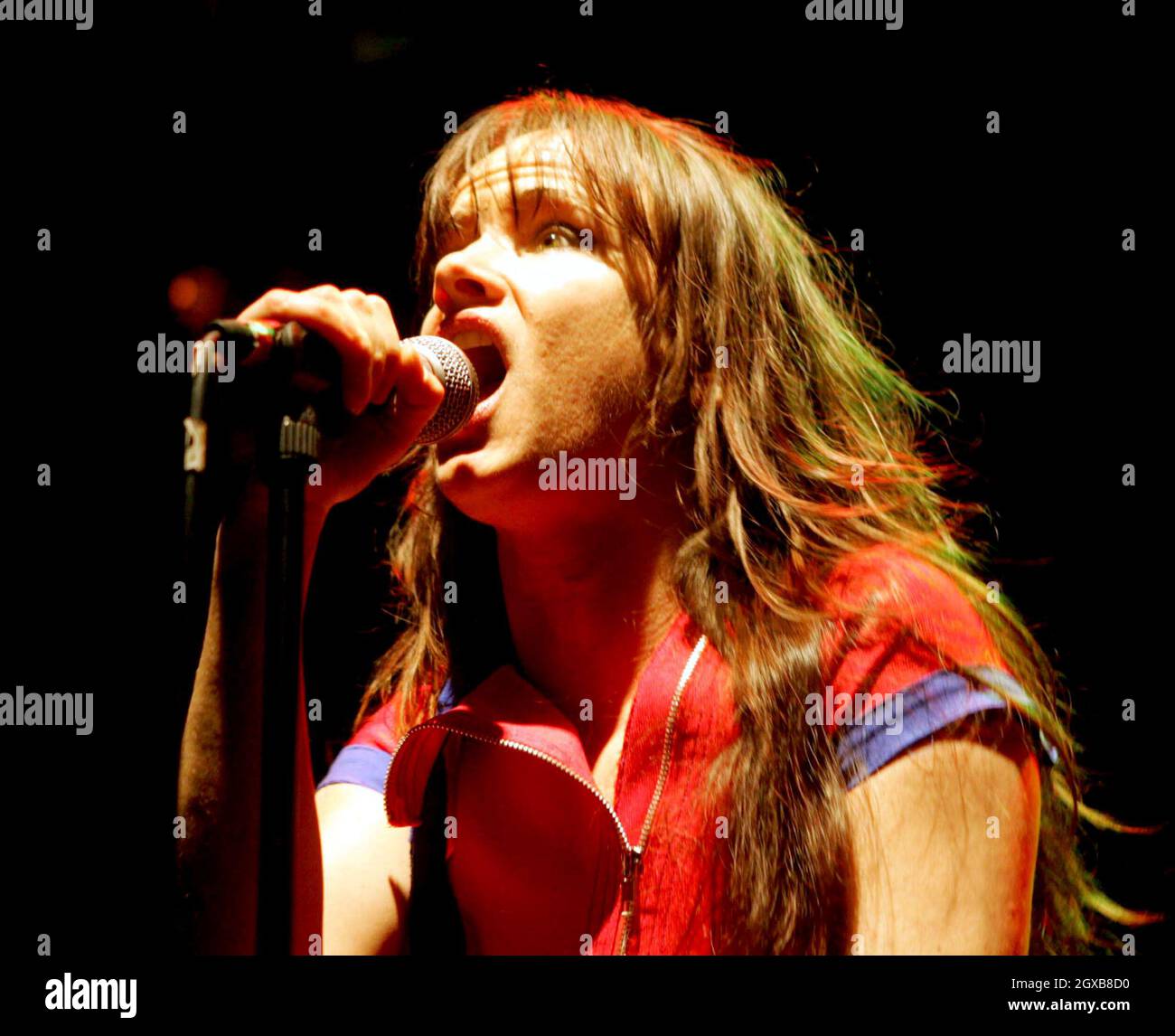 Juliette Lewis with her band - The Licks on stage singing to 700 ...