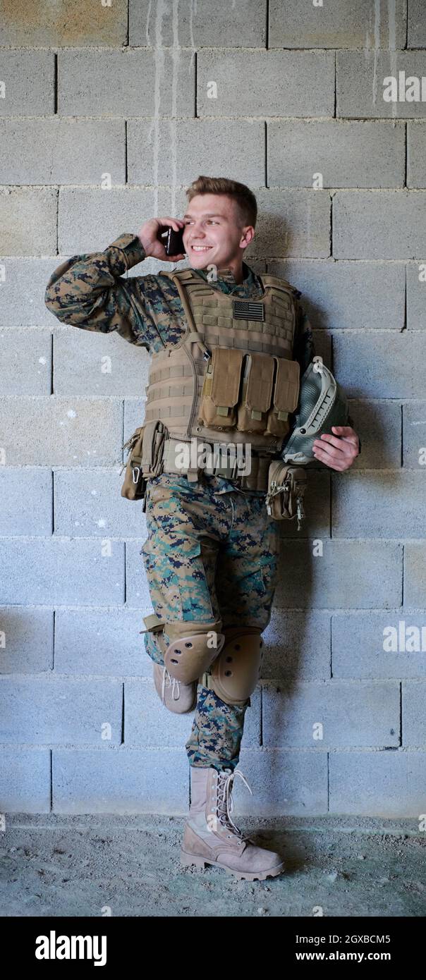 soldier using smartphone and calling home family and friends Stock ...