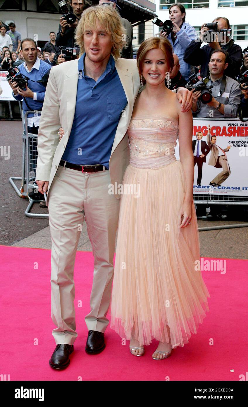 Isla Fisher and Owen Wilson at the world premiere of The Wedding ...