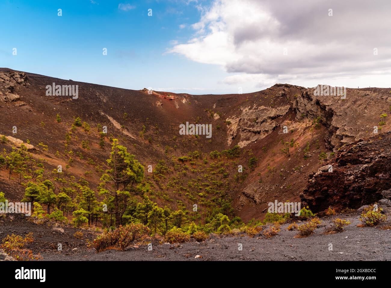Volcanic eruption explosive hi-res stock photography and images - Alamy