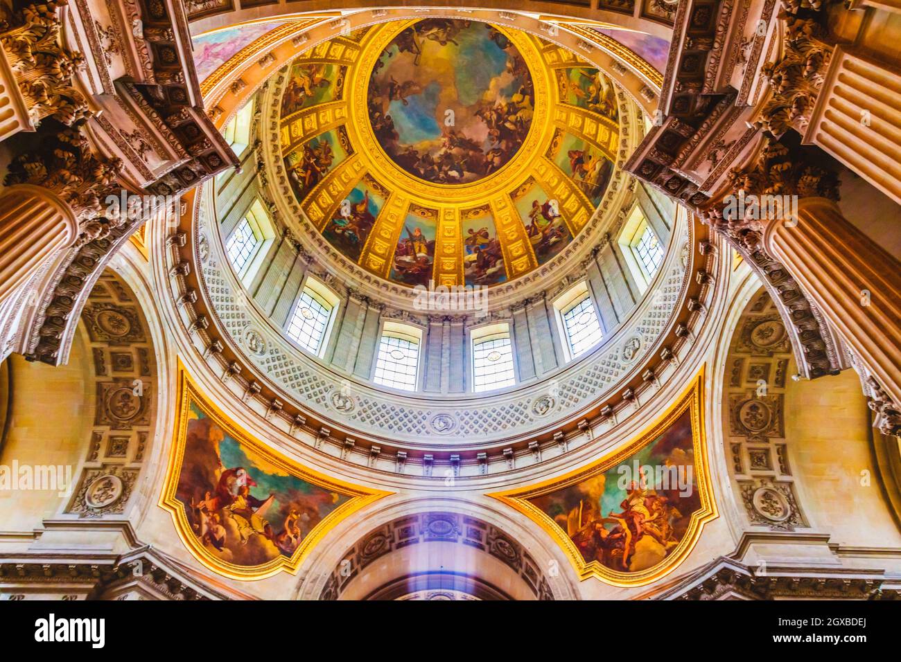 Les Invalides Interior