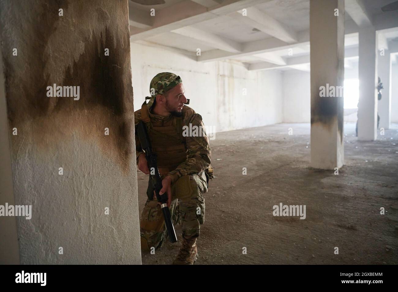 special forces soldiers team in urban environment making tactical ...
