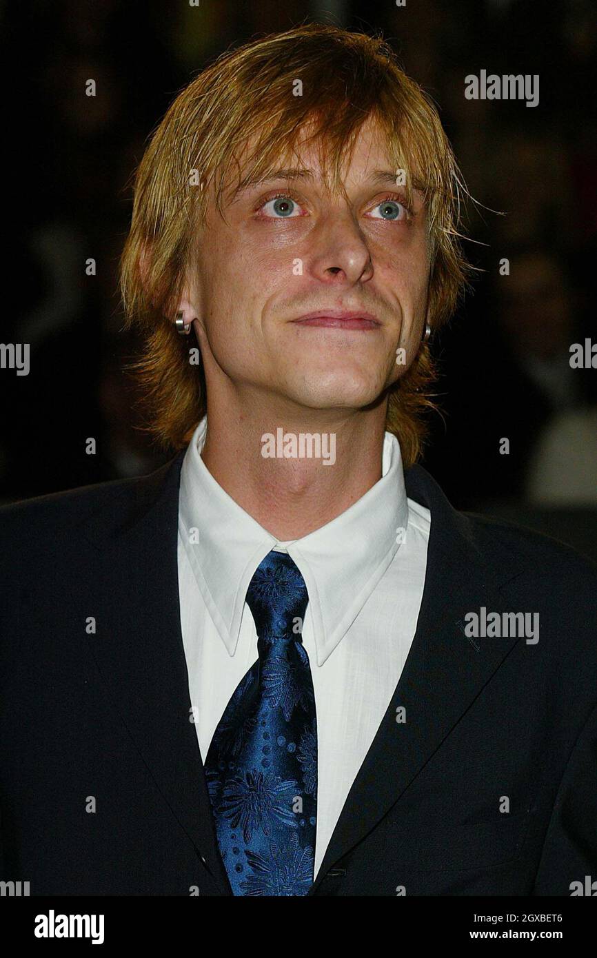 Mackenzie crook the office hi-res stock photography and images - Alamy