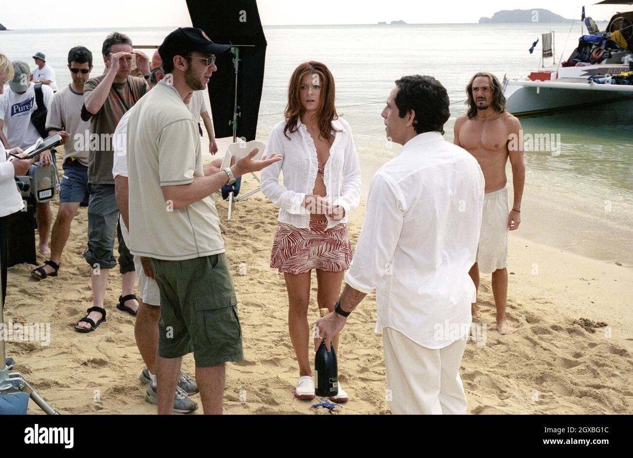 Jennifer Aniston and Ben Stiller in film still from Along Came Polly ...