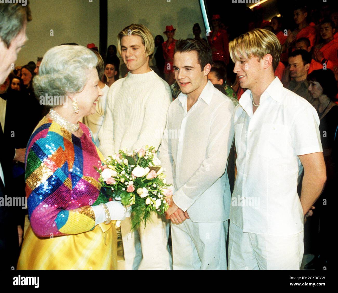 The Queen with Westlife at The Royal Variety Show Stock Photo - Alamy
