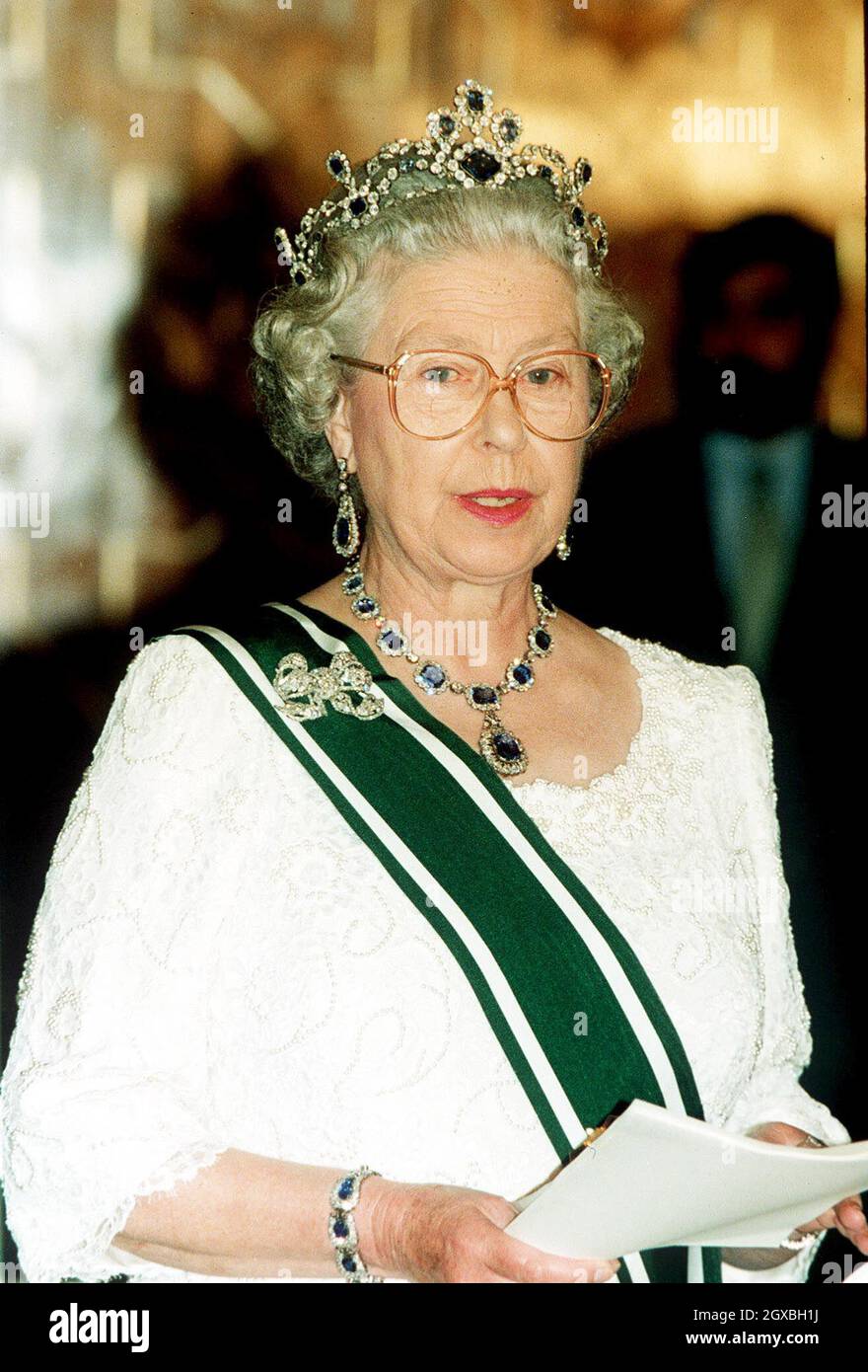 The Queen on her official visit to Pakistan. Â©Anwar Hussein ...