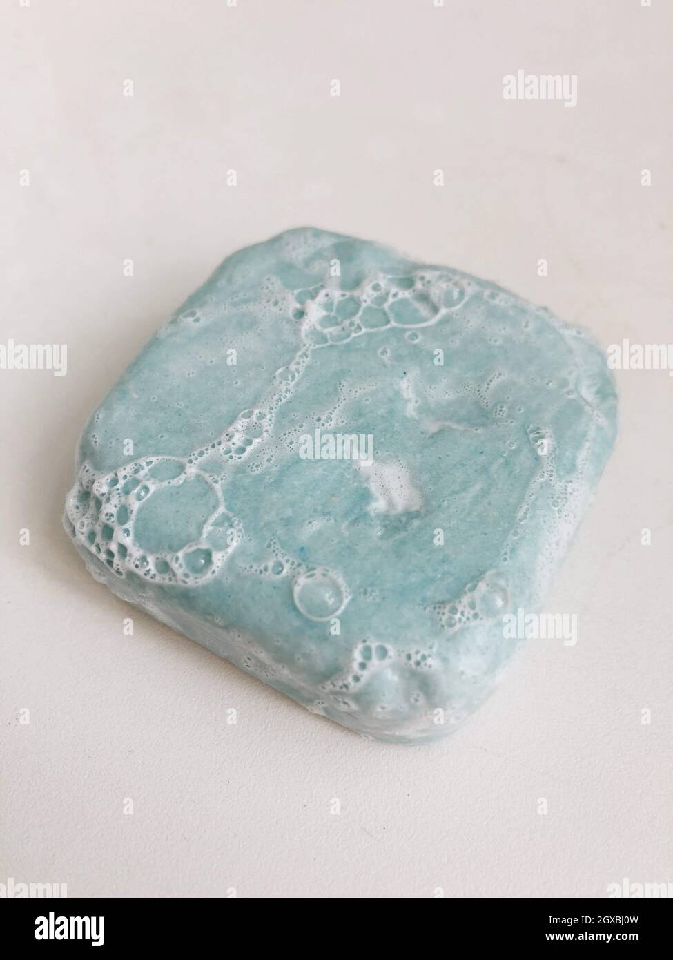 Solid shampoo hi-res stock photography and images - Alamy