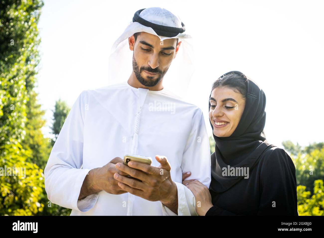Traditional emirate family hi-res stock photography and images - Alamy