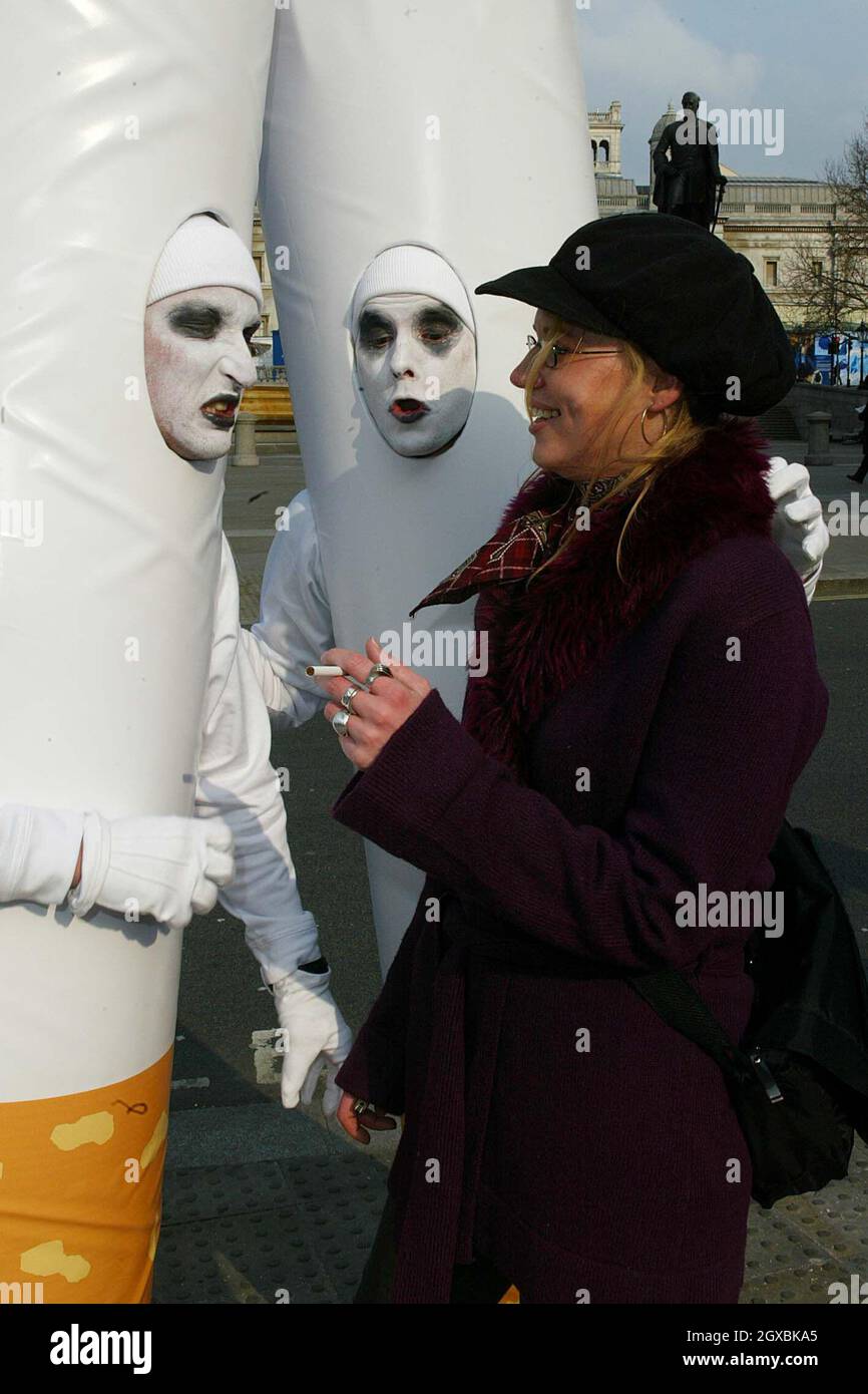 The National 'NO SMOKING DAY' in London Stock Photo - Alamy