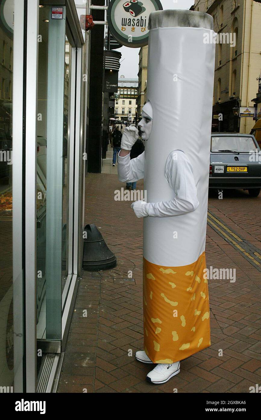 The National 'NO SMOKING DAY' in London Stock Photo - Alamy