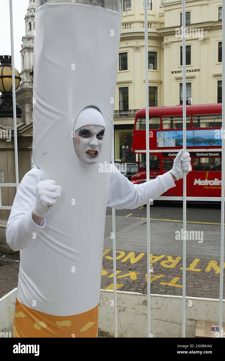 The National 'NO SMOKING DAY' in London Stock Photo - Alamy