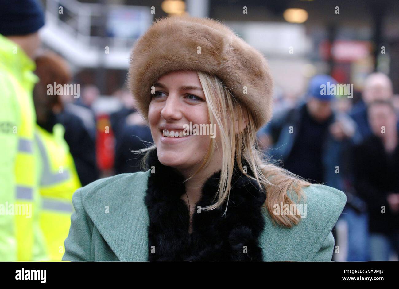 Laura Parler Bowles attends Gold Cup Day at Cheltenham Races on March ...