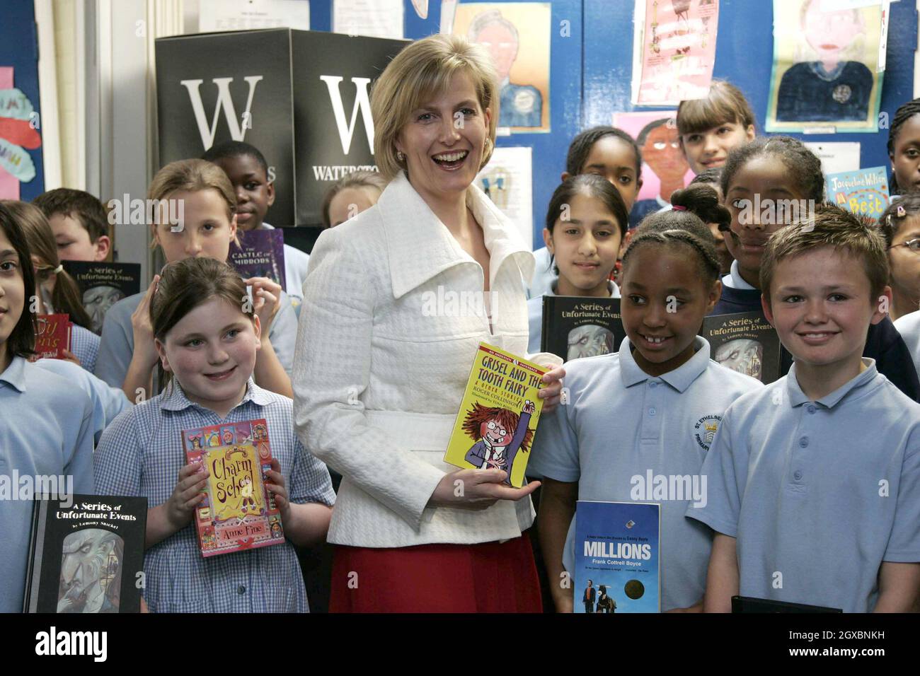 Countess of wessex school children hi-res stock photography and images ...