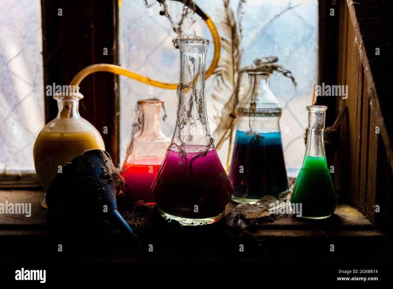Magic potions hi-res stock photography and images - Alamy