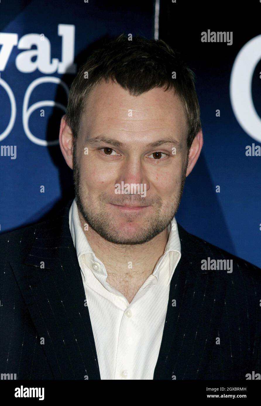 David Gray poses backstage at the O2 Wireless Festival 2006 in Hyde ...