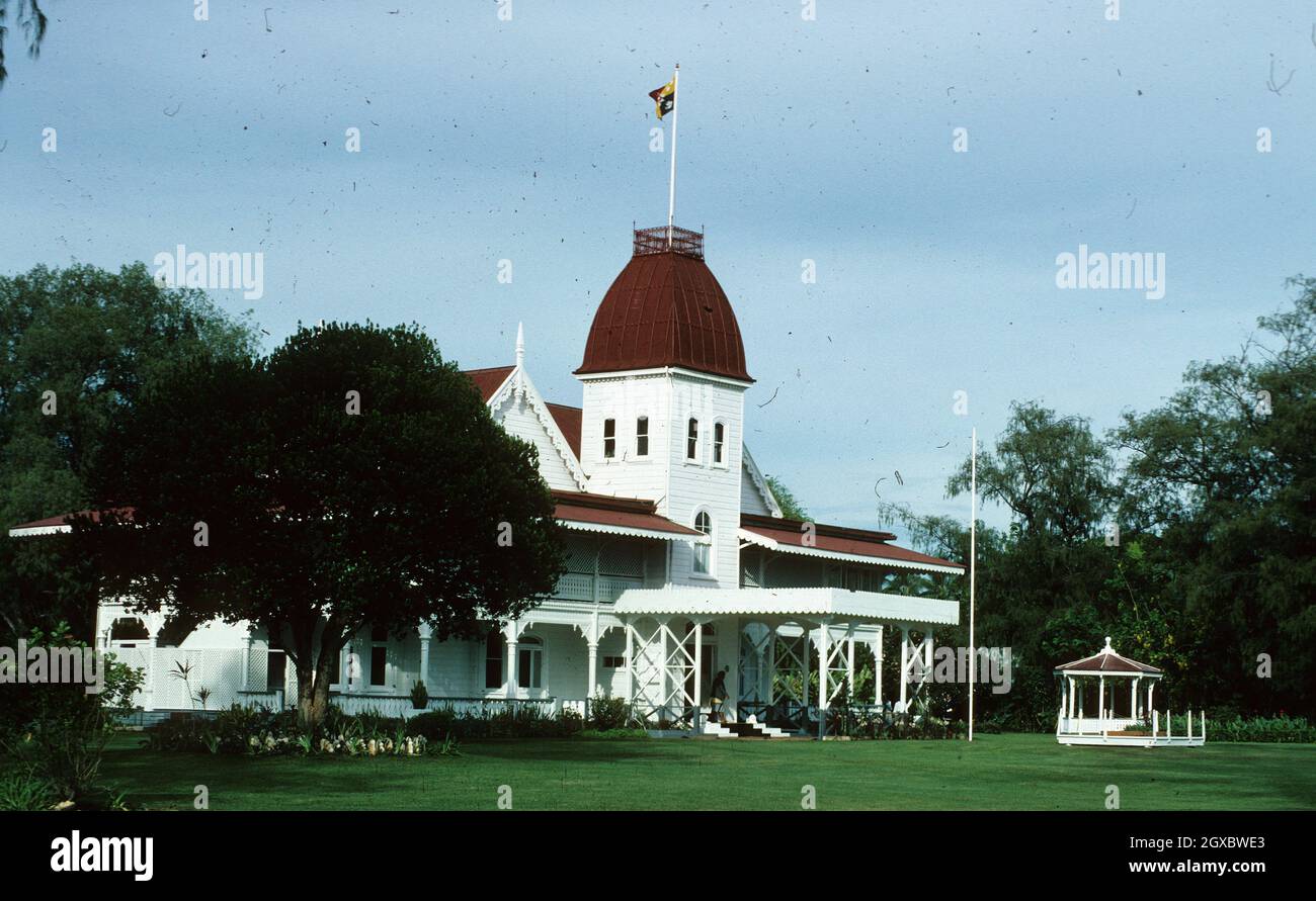 Tonga prepares for the death of it's 88 year old King Taufa'ahau Tupou ...