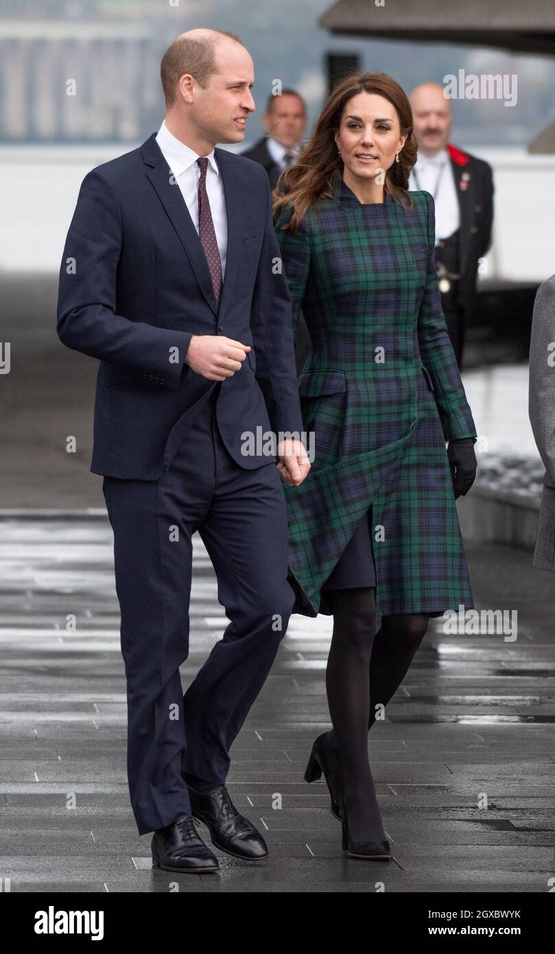 Prince albert victoria tartan hi-res stock photography and images - Alamy