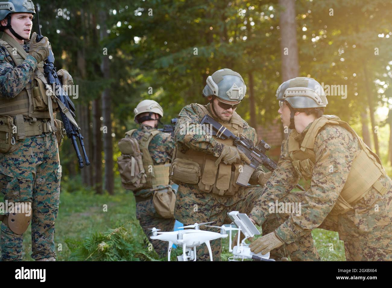 American soldier scouting hi-res stock photography and images - Alamy