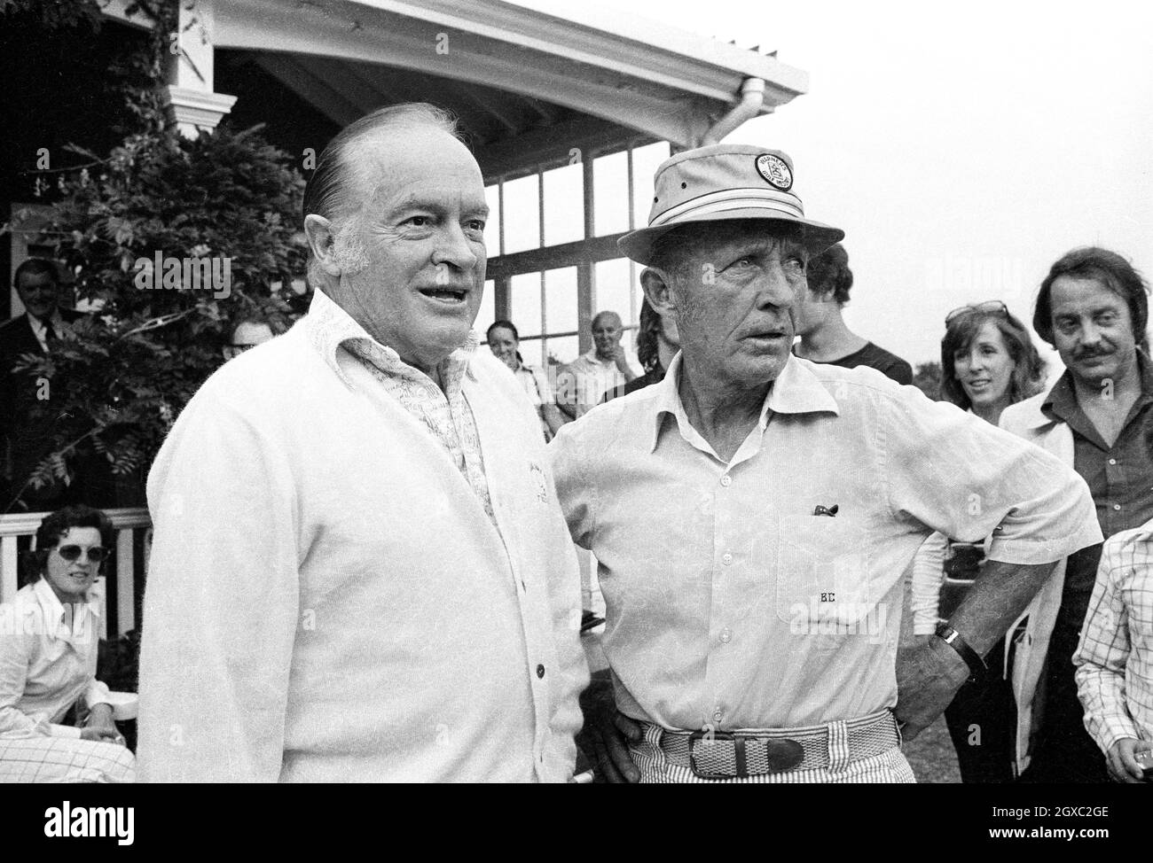 Singer and actor Bing Crosby and comedian and actor Bob Hope at the Pro ...