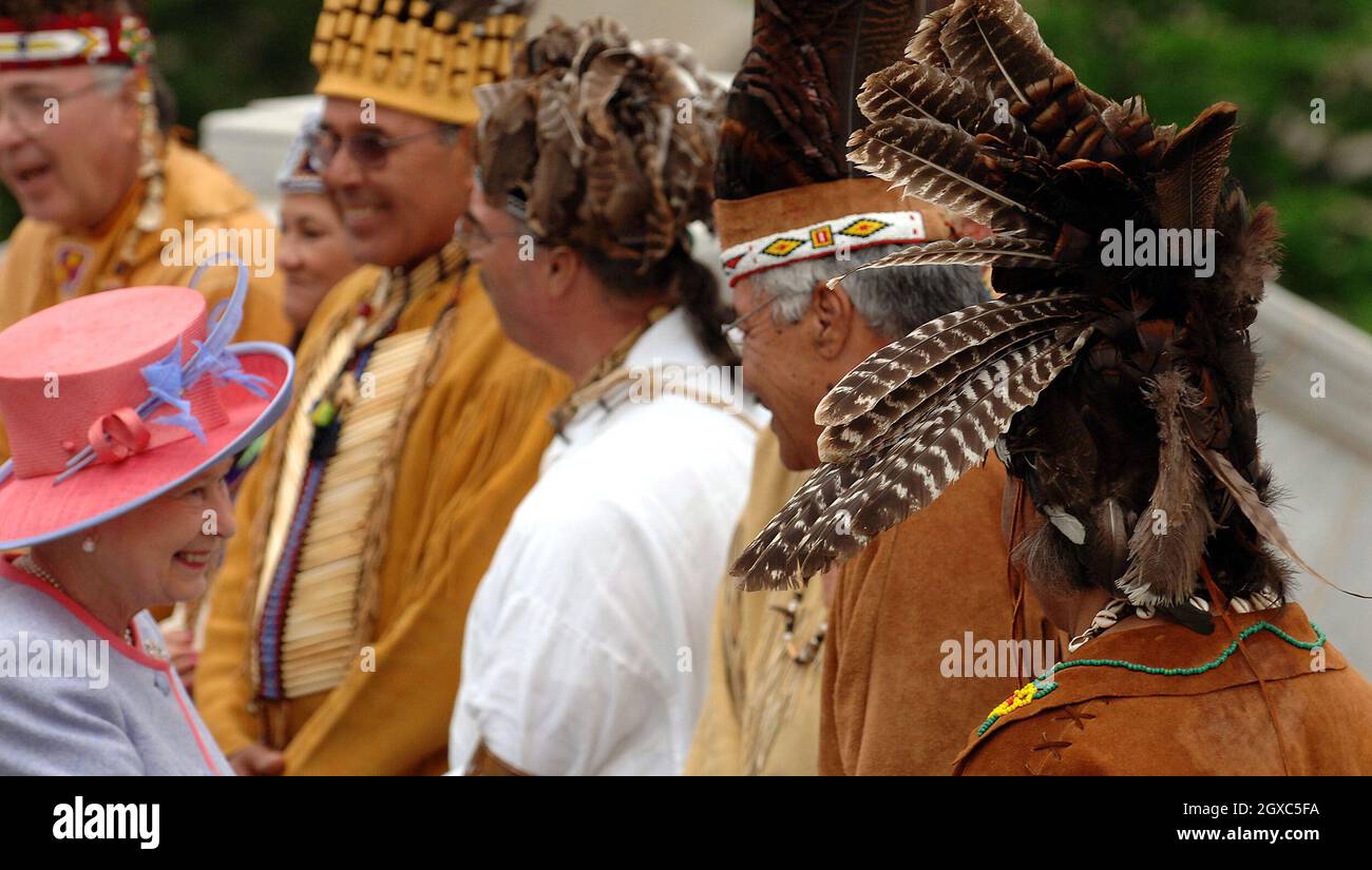 Queen Elizabeth II meets Native American Indians on her arrival at the ...