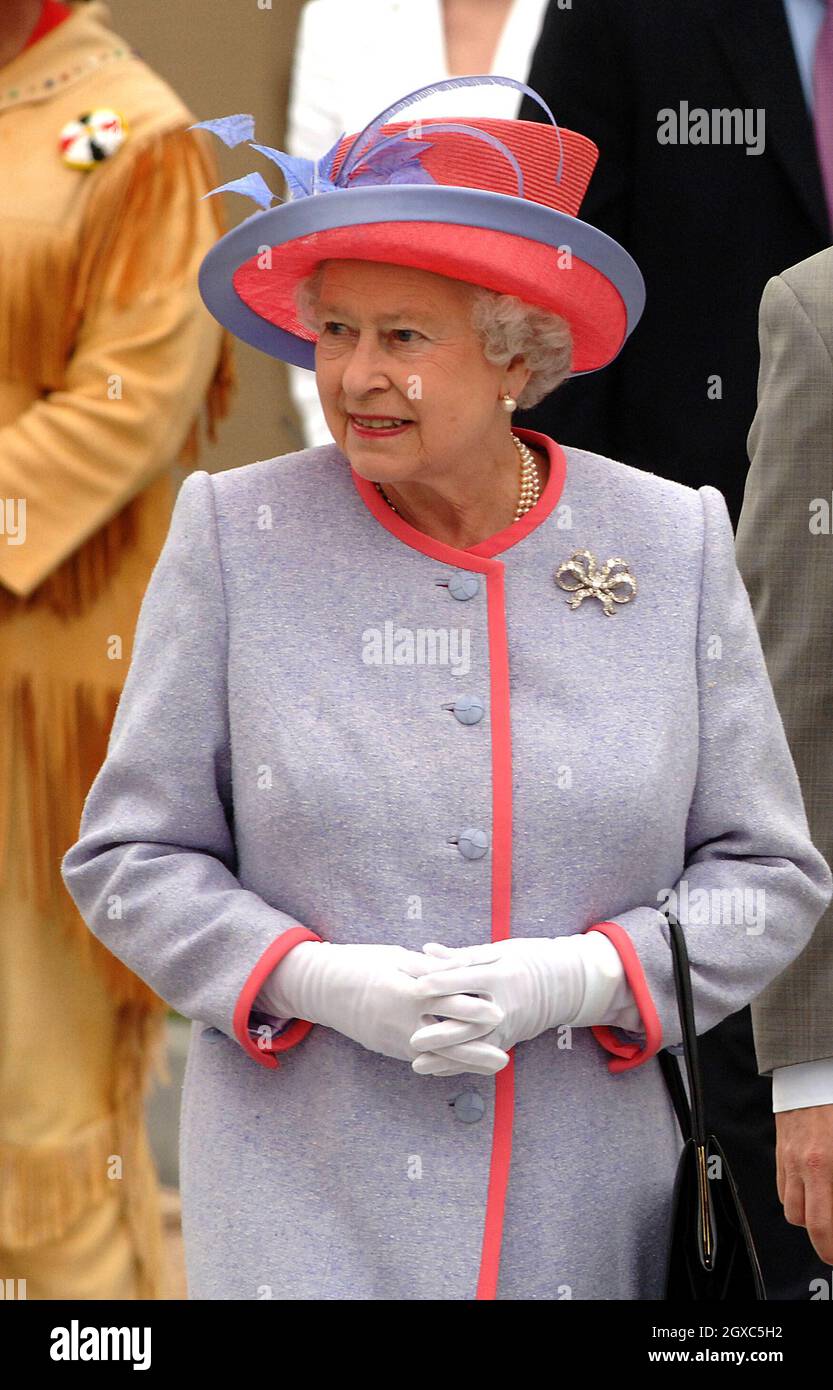 Queen Elizabeth II arrives at the Capitol Building in Richmond. The ...