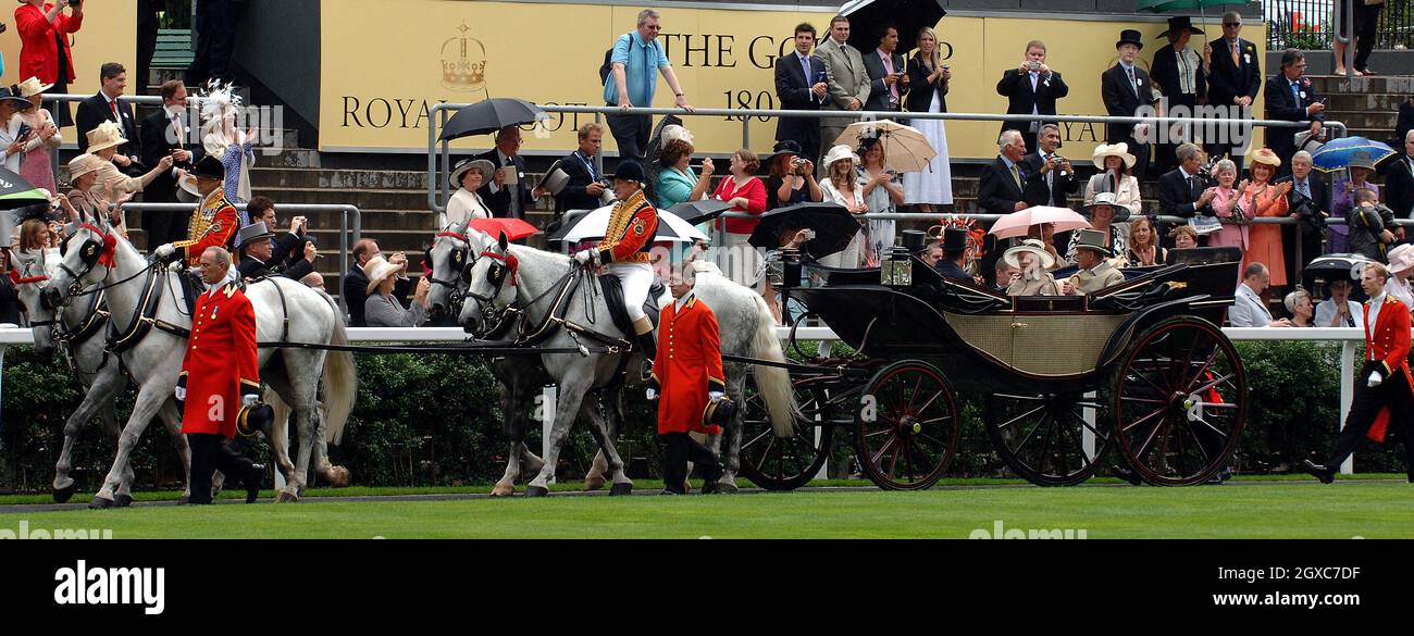 Elizabeth philp hi-res stock photography and images - Alamy