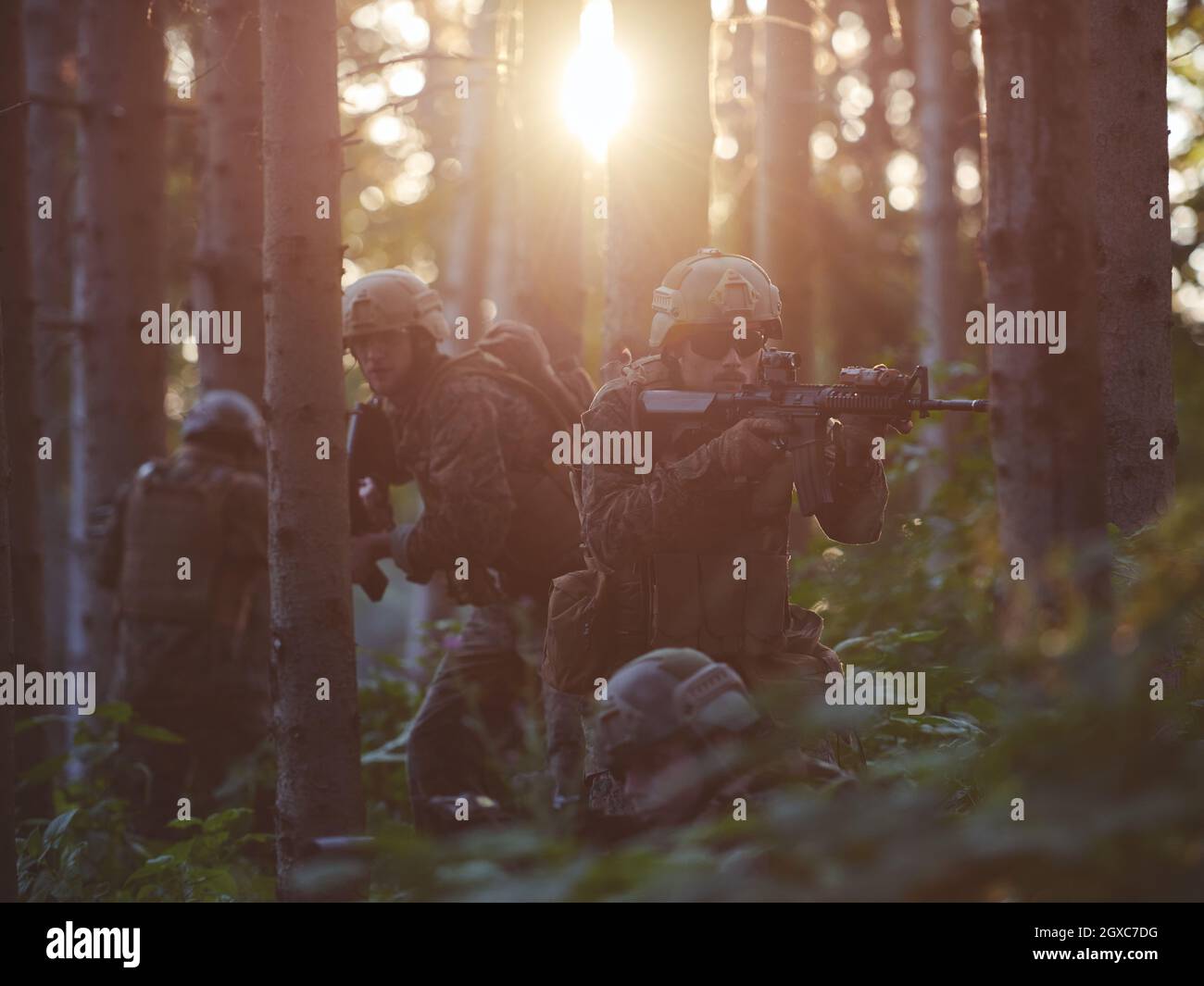 Modern warfare Soldiers Squad Running as Team in Battle Formation Stock ...