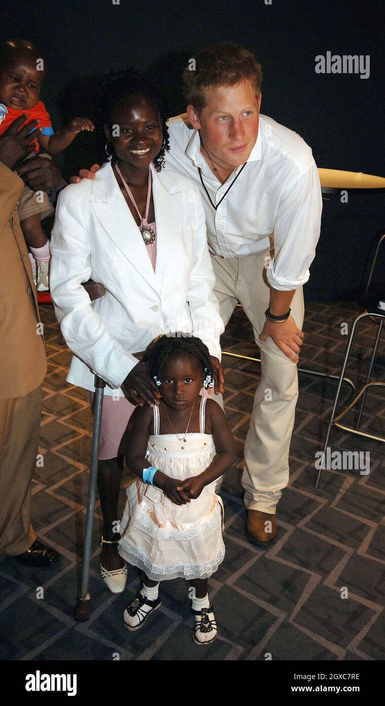 Prince Harry meets Sandra Tagica (who met Princess Diana in Angola in ...