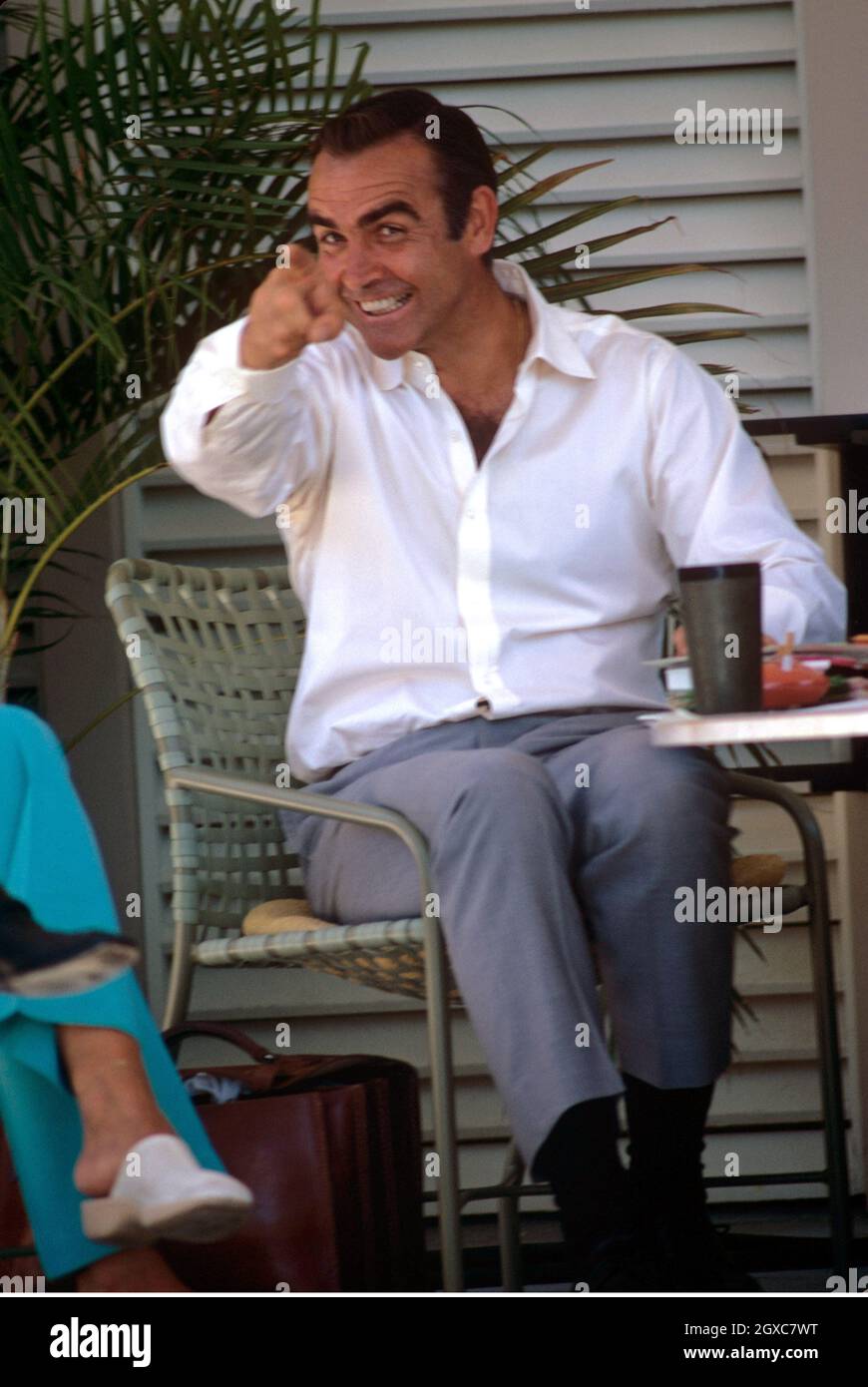 Sean connery on the set of hi-res stock photography and images - Alamy