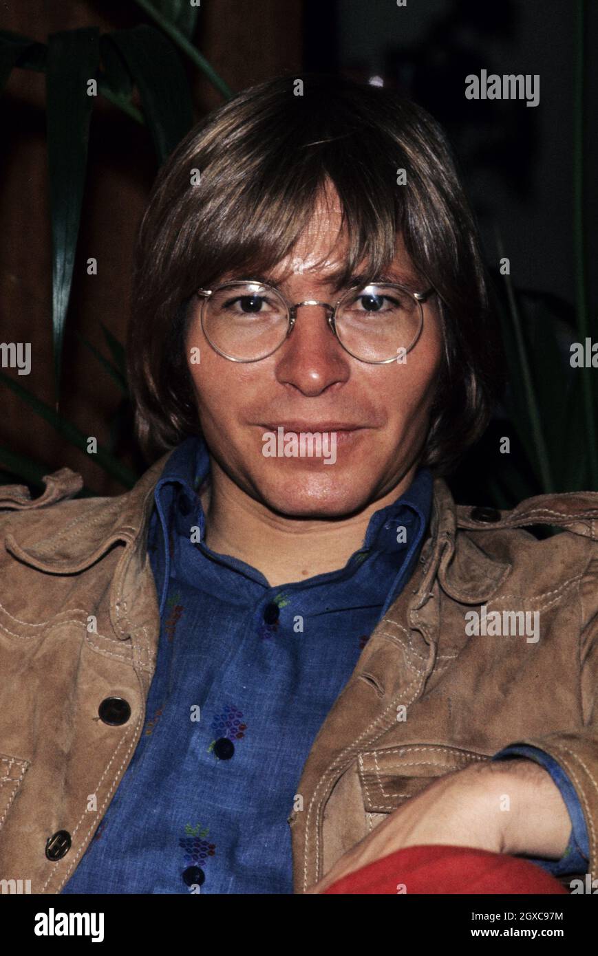 American singer songwriter John Denver, circa 1975 Stock Photo - Alamy