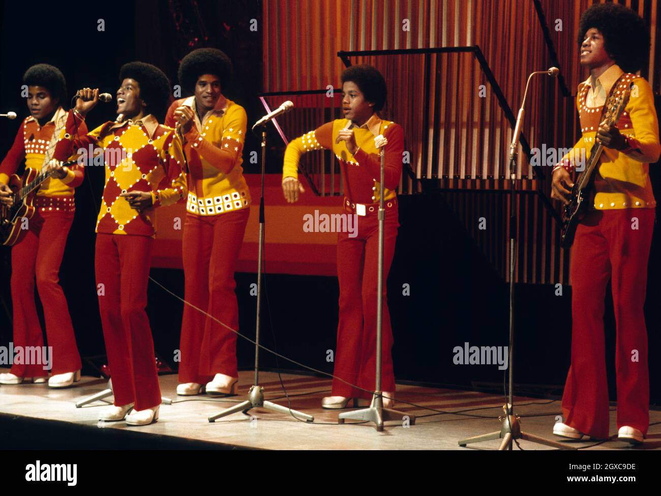 The Jackson 5 perform live on stage, circa 1975 Stock Photo - Alamy