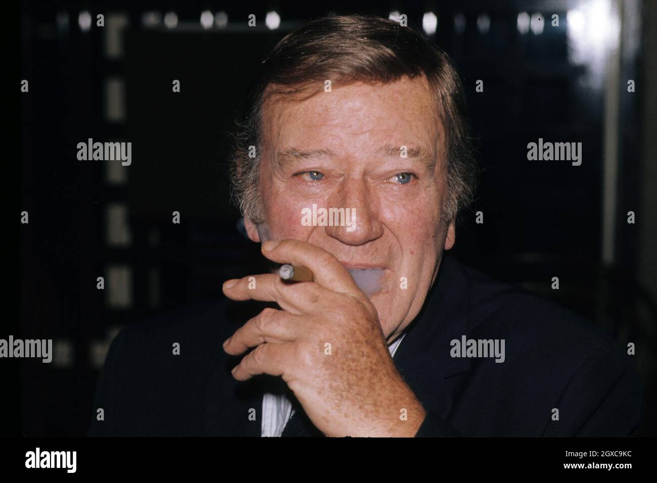John wayne films hi-res stock photography and images - Alamy