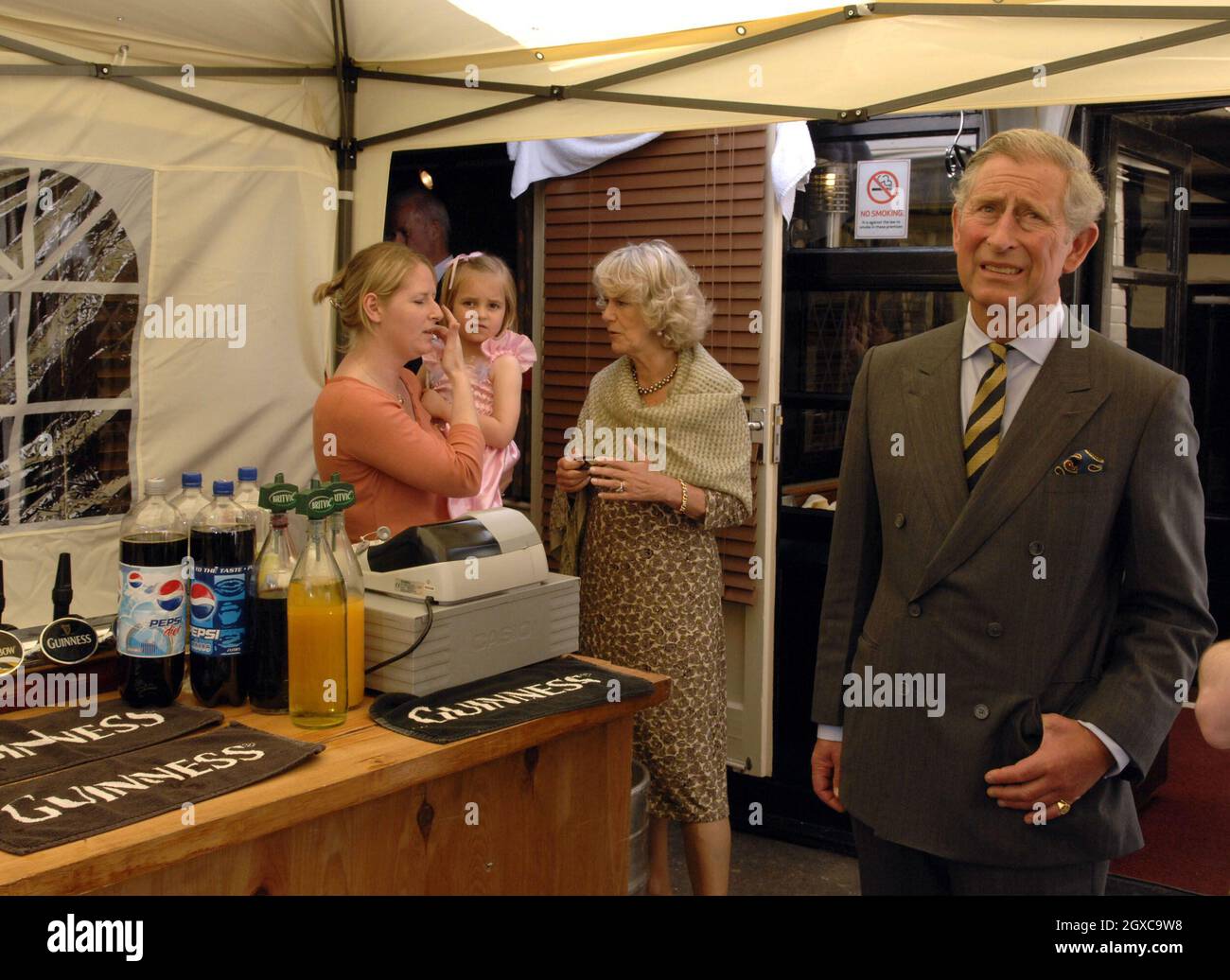 Camilla, Duchess of Cornwall chats to Kate Harding and daugher Abigail ...