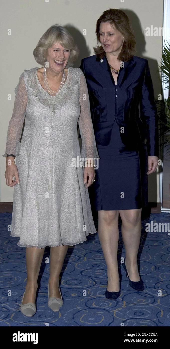 Camilla, Duchess of Cornwall meets Prime Minister Gordon Brown's wife ...