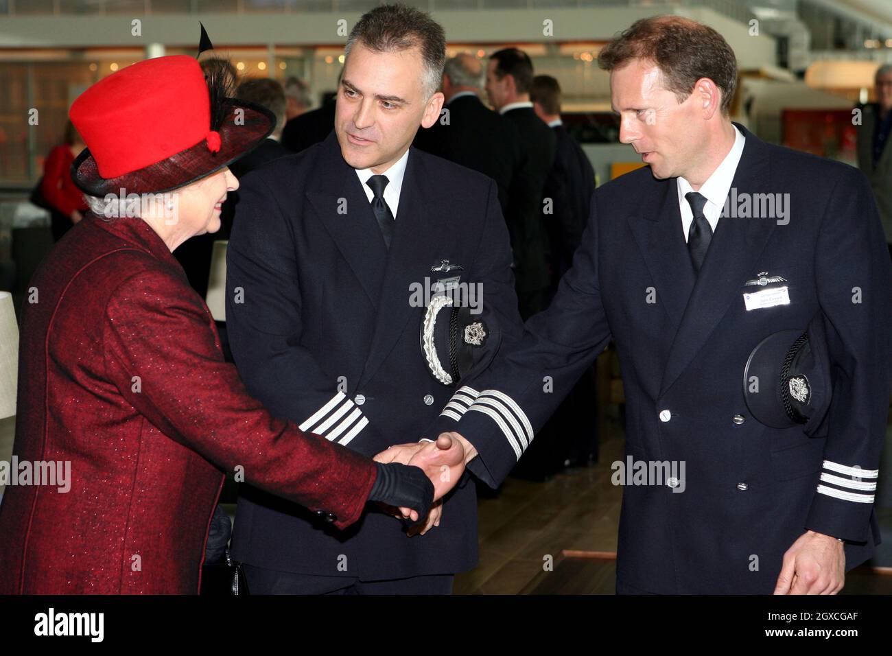 Queen Elizabeth II officially opens the new Terminal 5 at Heathrow ...