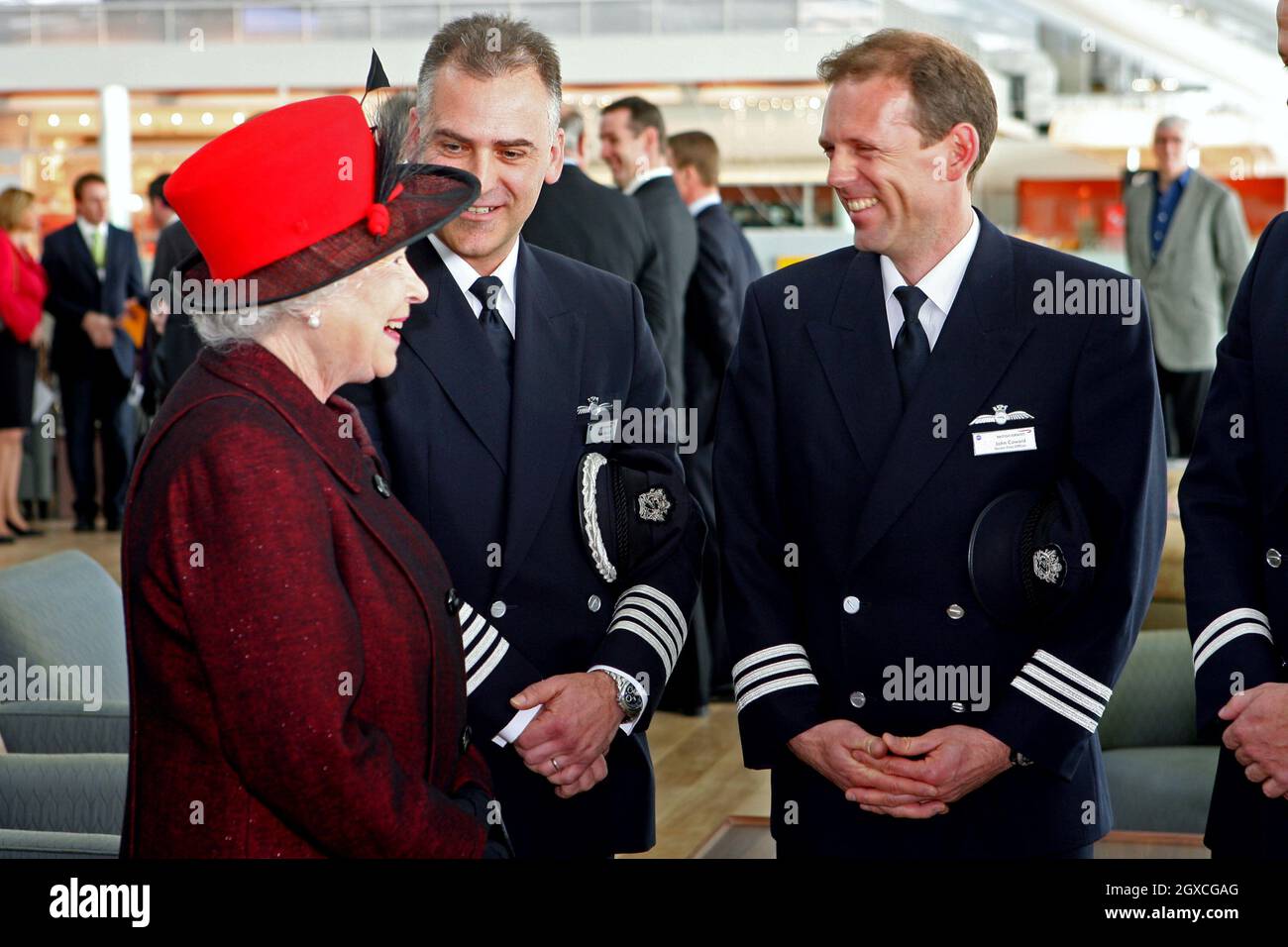 Queen Elizabeth II officially opens the new Terminal 5 at Heathrow ...