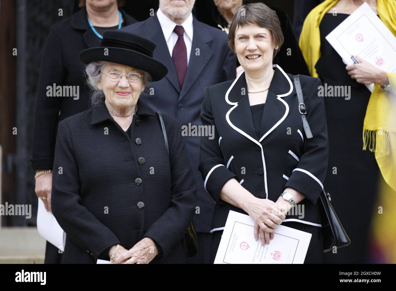 The Prime Minister of New Zealand, Helen Clark joins Lady June Hillary ...