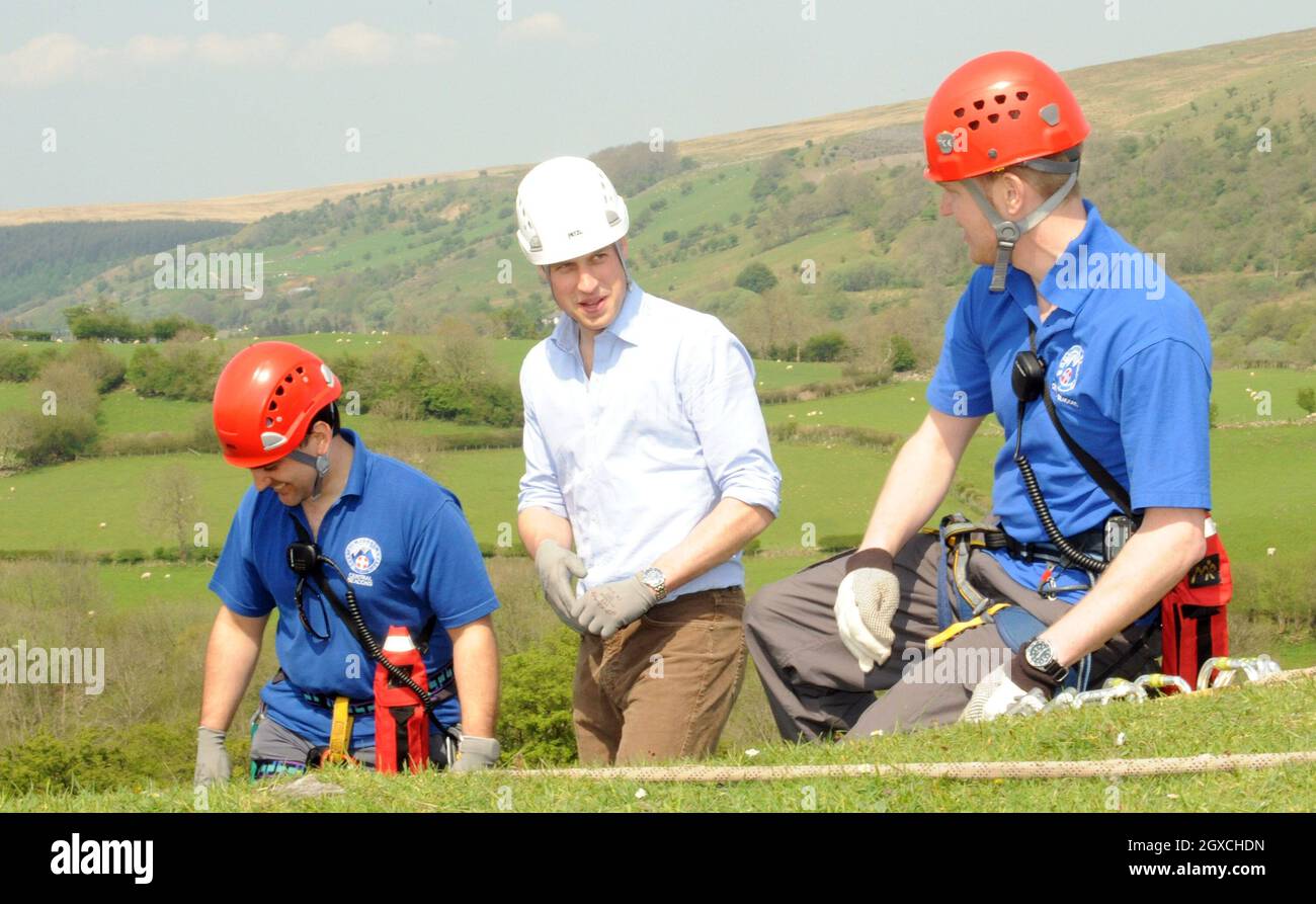Central beacons mountain rescue team hi-res stock photography and ...