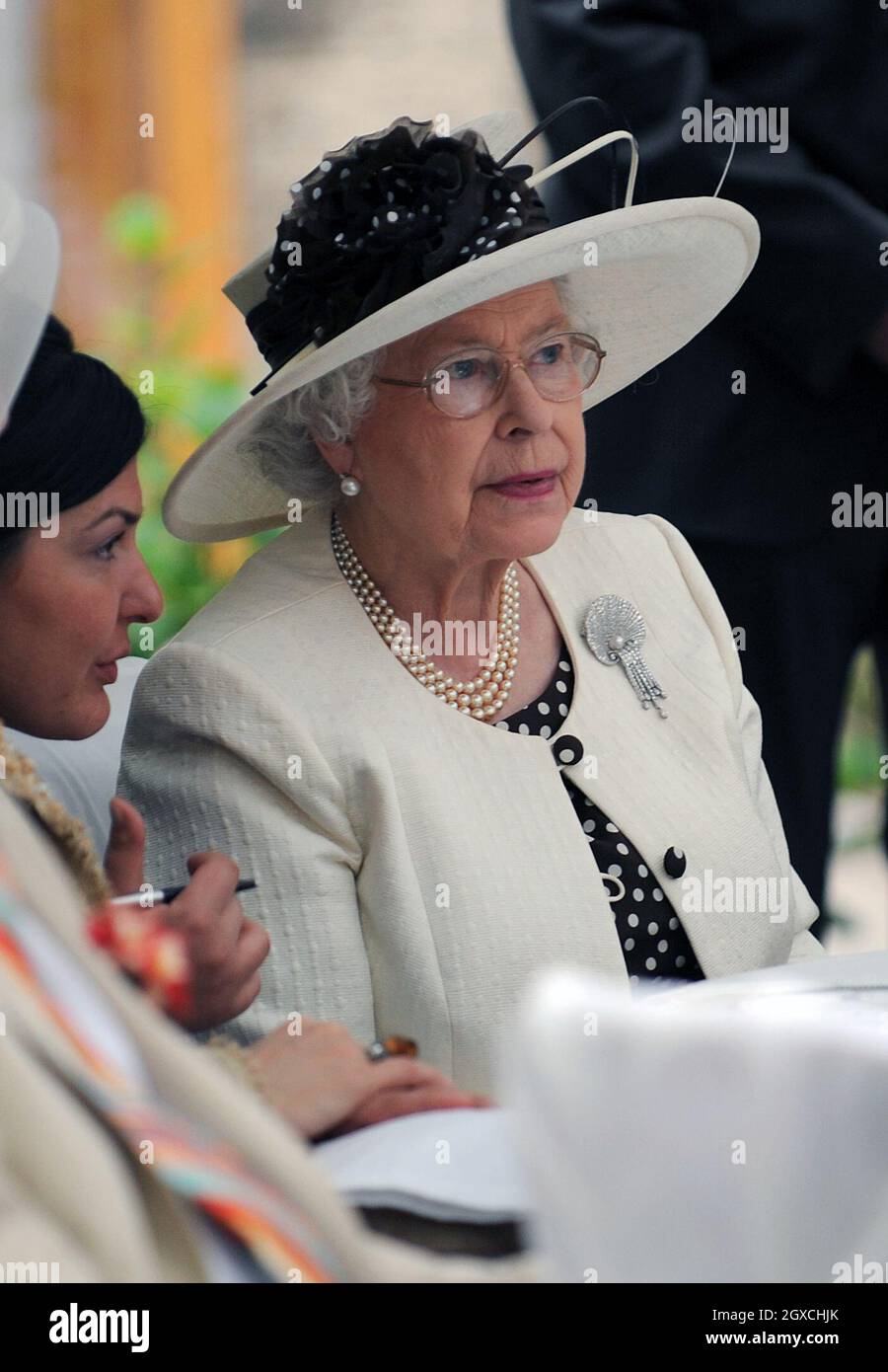 Turkish lady royal hi-res stock photography and images - Alamy