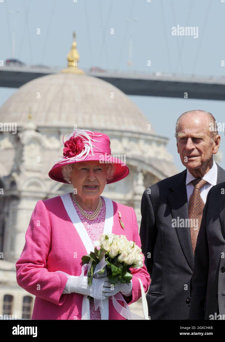 Queen Elizabeth ll and Prince Philip, Duke of Edinburgh visit Istabul ...